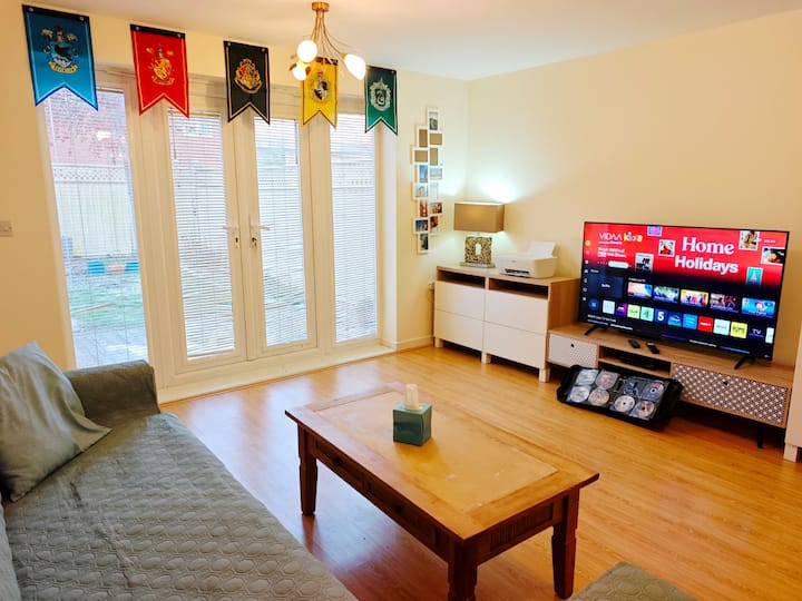 Bright 4br Family Retreat Mins From Harry Potter - St Albans, UK