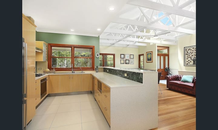 Peaceful Guest Room In Hinterland Retreat - Landsborough