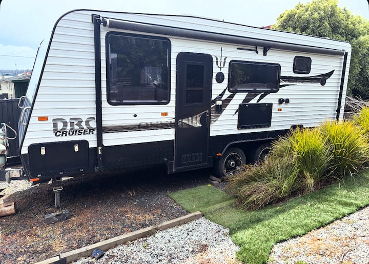 Modern 5 Berth Caravan With Mod Cons, 5 Min To Cbd - Tasmania