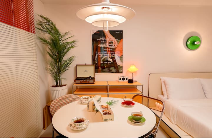 1층올리모델링/2r4p/망원월드컵시장도보1분/홍대15분/용산,이태원20분/경복궁,명동25분 - Seoul Gimpo Airport (GMP)