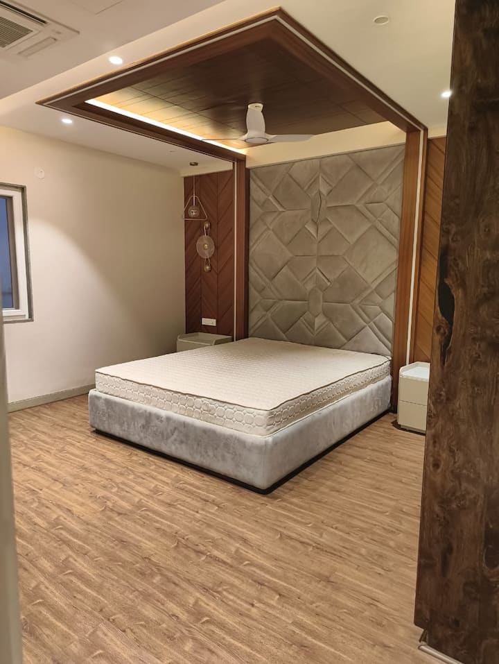 Luxury Stay At Banjara Hills | Hotel-style - 