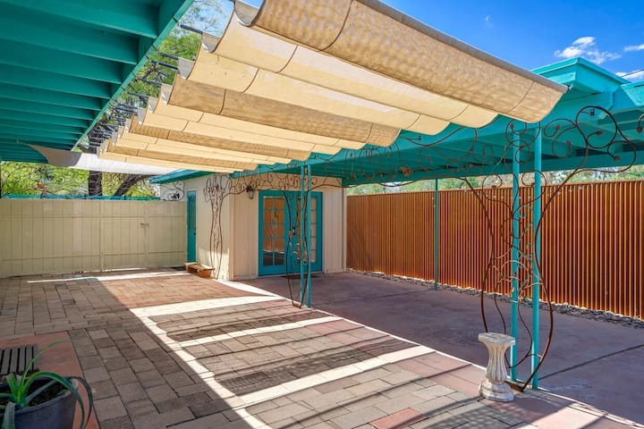 3 Month Sublet, All Utilities Included - Catalina Foothills, AZ