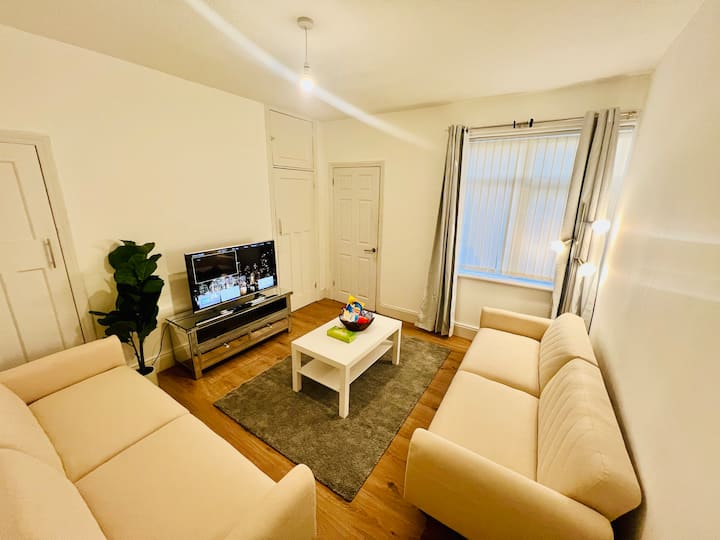 Home In Newcastle - Gosforth