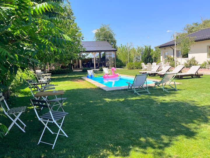 The Rose Farm Apartment 2 - Comuna Snagov