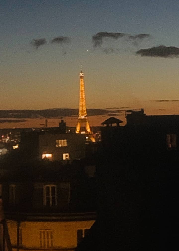 Moulin Rouge Vue Tour Eiffel Paris - Paris