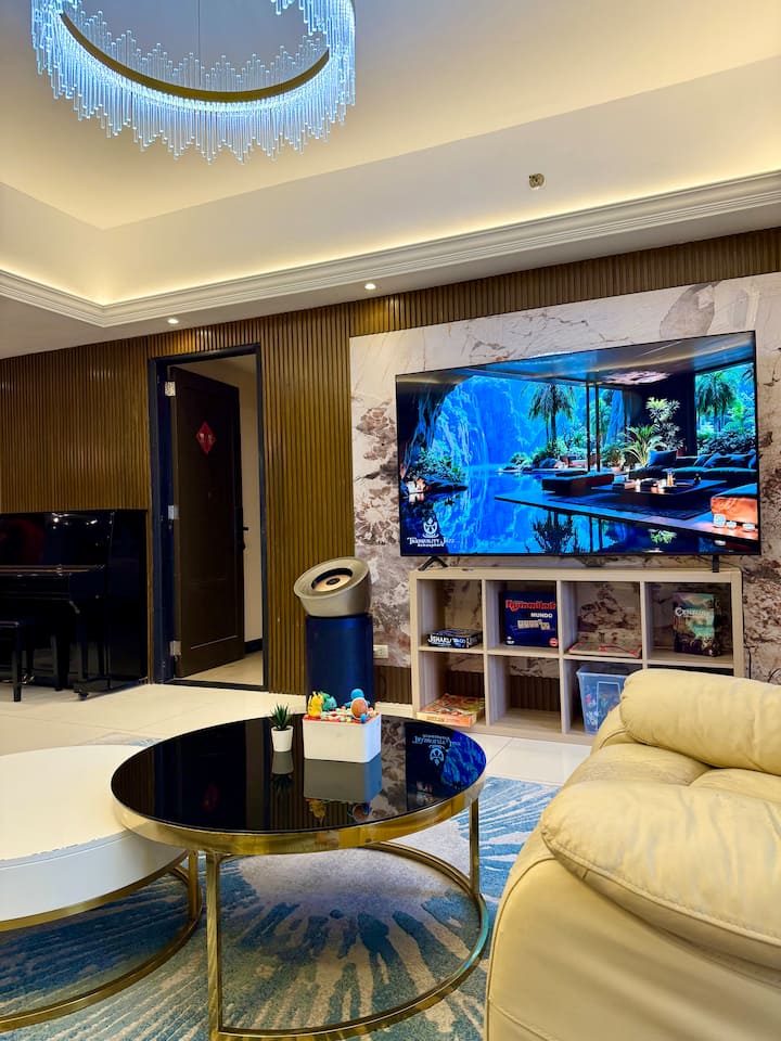 Casa Venezia – Central 4br Luxury Family Suite - Taguig