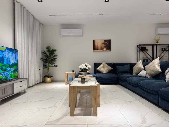 Modern 3-br In Al Yasmin | Family & Business Ready - Riyadh King Khalid Airport (RUH)
