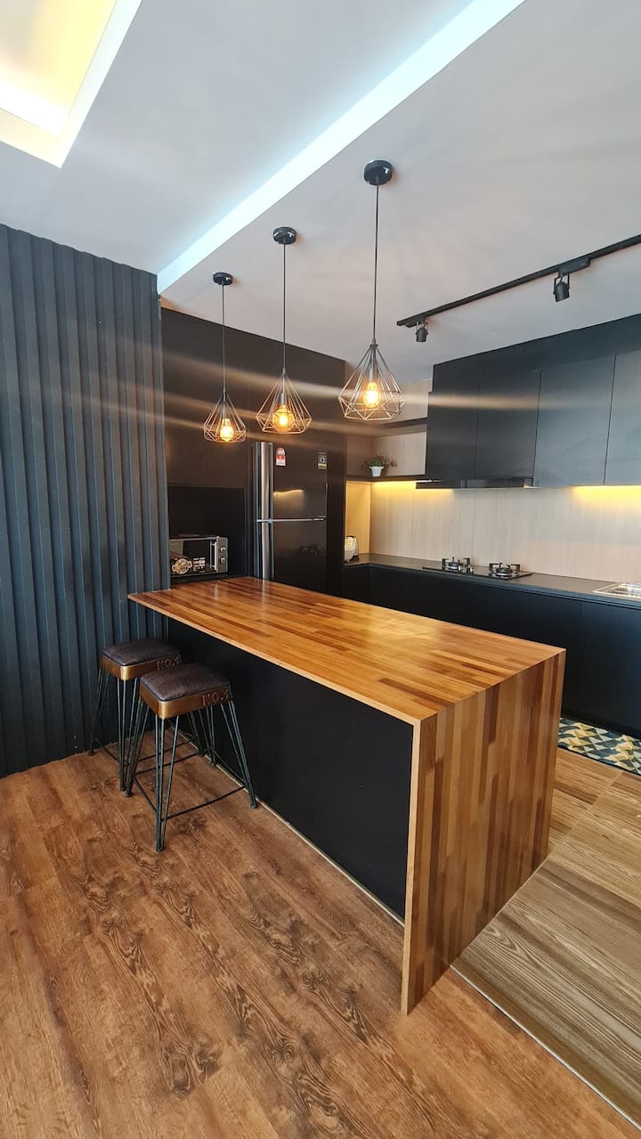 V' Bros Vivacity Kuching 3bedroom J1.0 [Got Dryer] - Kuching