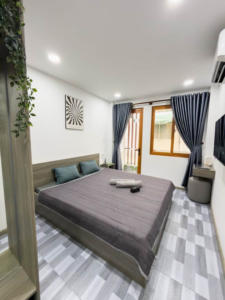 City Center Ensuite W/ Balcony | Fast Wi-fi - Ho Chi Minh-stad
