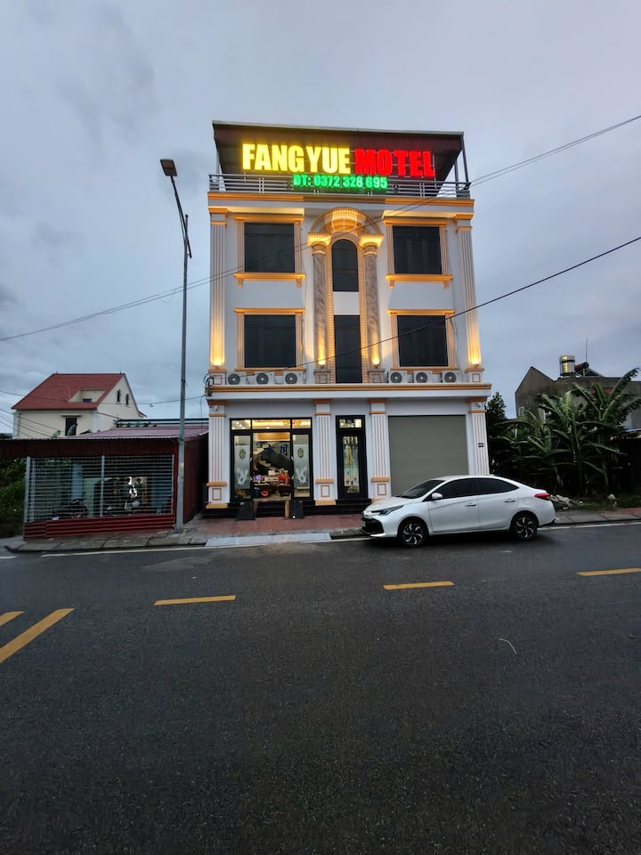 Fang Yue Hotel 方月酒店 在海防安阳工业区门口欢迎您的到来！ 热情服务！干净漂亮 - Hai Duong
