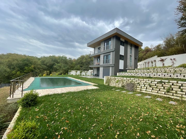 Doğanın Kalbinde Modern Kaçış 
Alba Di Mare Villa - Ağva Merkez