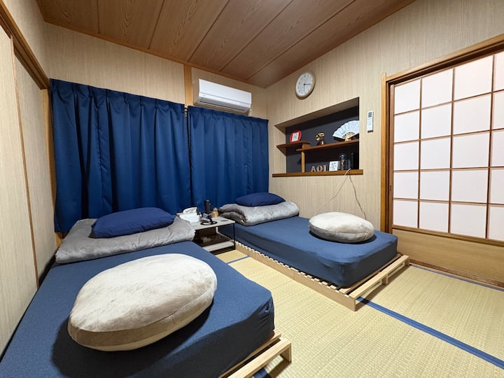 海まで徒歩1分、小田原城まで徒歩5分。
観光地の喧騒から少し離れた静かな路地にある小さな古民家です。 - Odawara