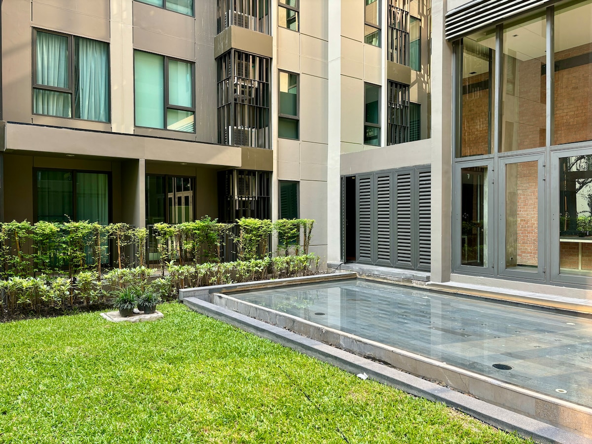 Scandinavian Peaceful Garden Condo Near BTS Ari - Airbnb