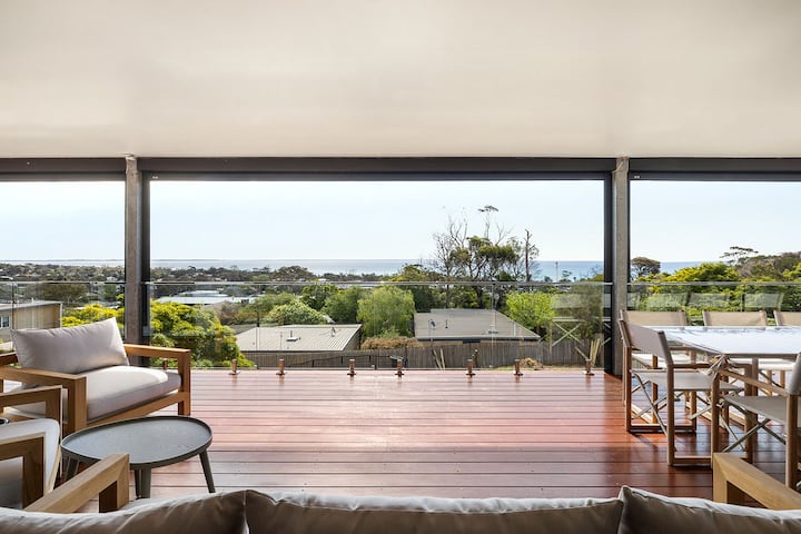 Bayscape. . . Your Beachside Escape - Safety Beach