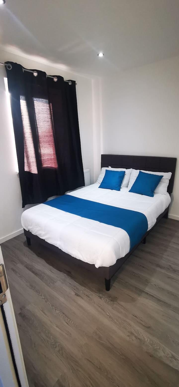 Modern Ensuite Room In Heart Of St Albans - St Albans