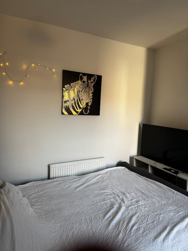 Cosy City Room • Chill Vibes • Easy Transport - Nottingham