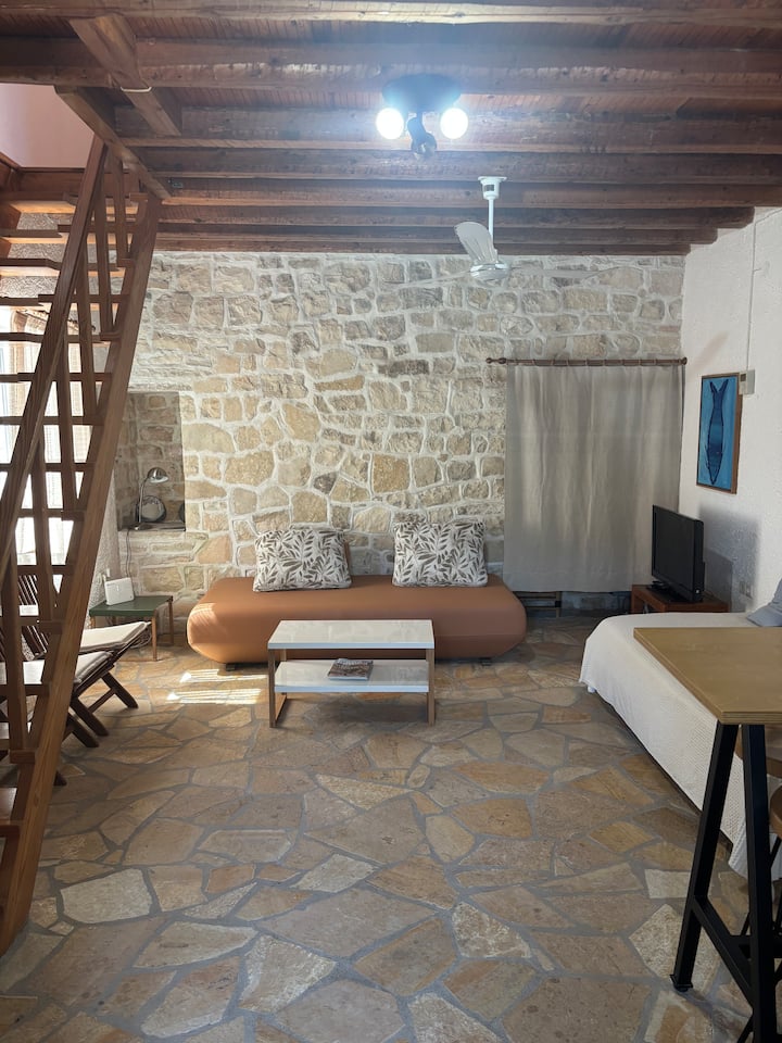 M House Paxos - Paxi