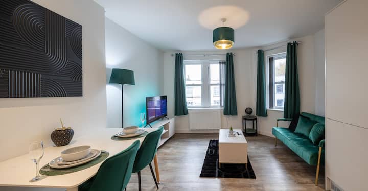 Elegant & Stylish City Apartment - Bristol