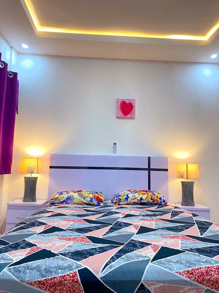 Chambre Moderne, Propre, Climatisé Et Confortable - Guinea