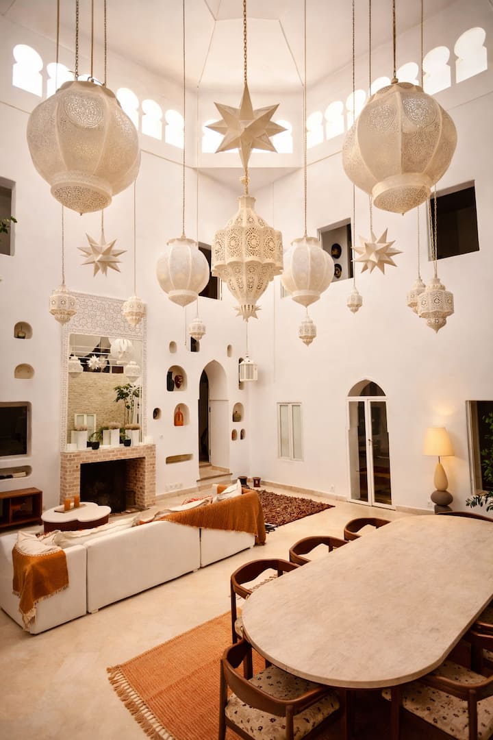 Riad Atypique Avec Bassin En Exclusivité - Marrakesh