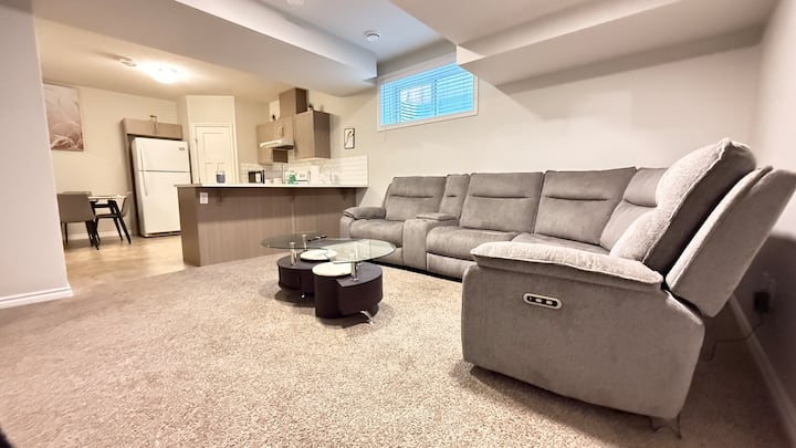 2 Br Maple Guest Suite - Edmonton