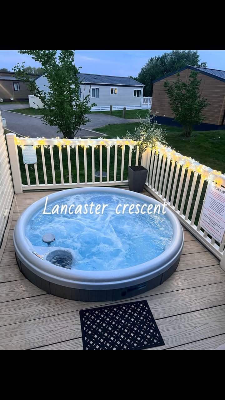 Lancaster Crescent - Woodhall Spa