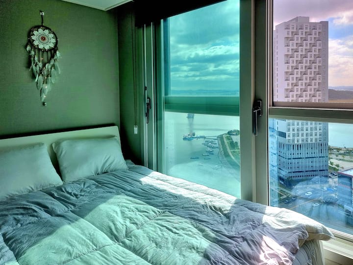 :문스테이 / 오션뷰_투룸_퀸침대2_ 반달섬_오이도_대부도 / 연박할인 - 사동