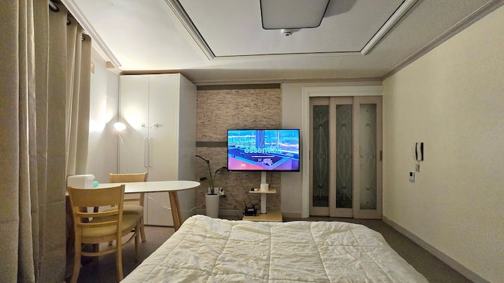 The Stay _ In 월아 #한옥마을 #도보5분 #주차가능 - Jeonju-si