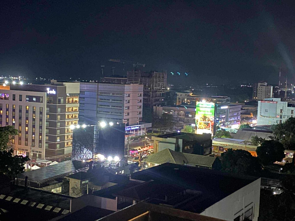 Cityscapes Luxury Condo with Best Bacolod View - Flats for Rent in ...