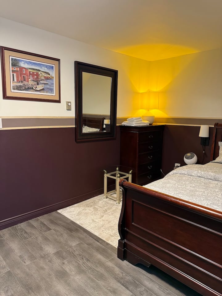 The Golden Maple Suite - Gander