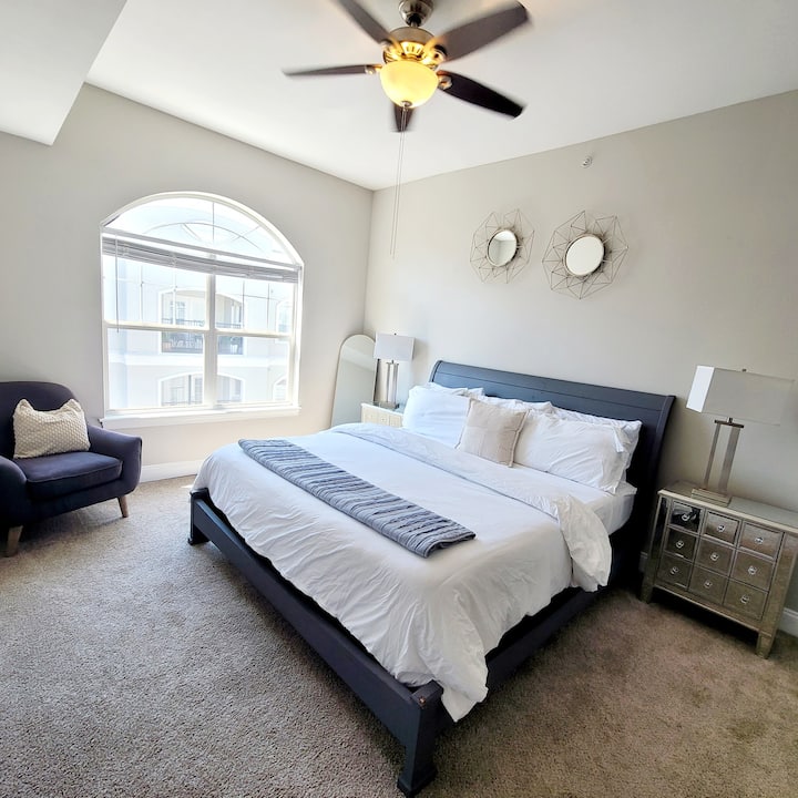 King Size Bed In Midtown Cozy Apartment - Atlanta, GA
