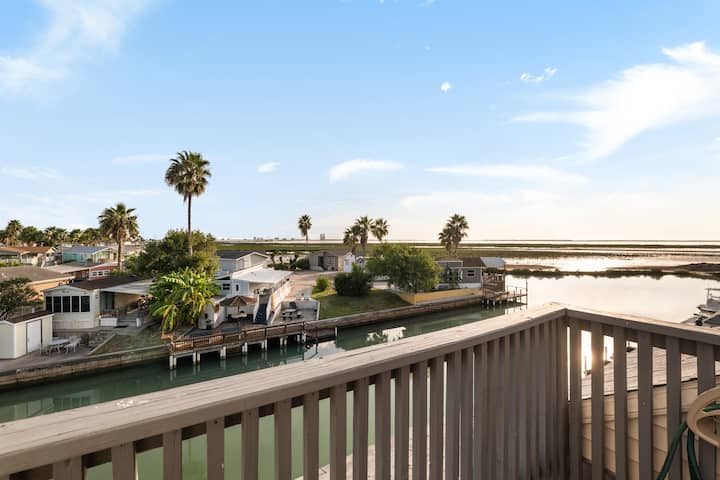 2br/2ba Channelview Place - Coastal Living - Port Isabel, TX
