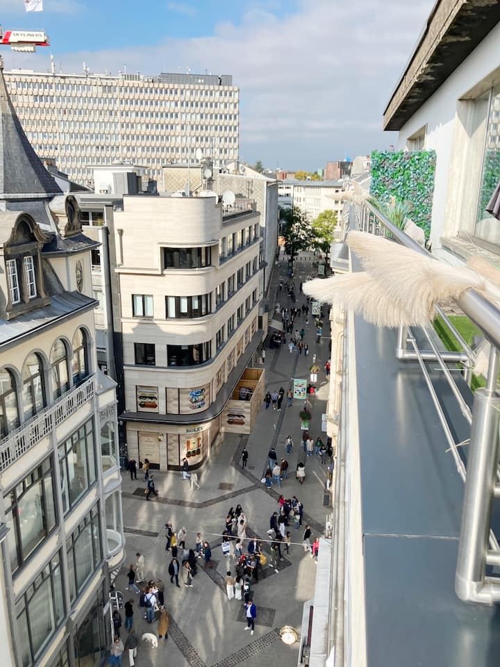 Unique Penthouse Knight Philippe Ii Von Habsburg - Luxembourg City
