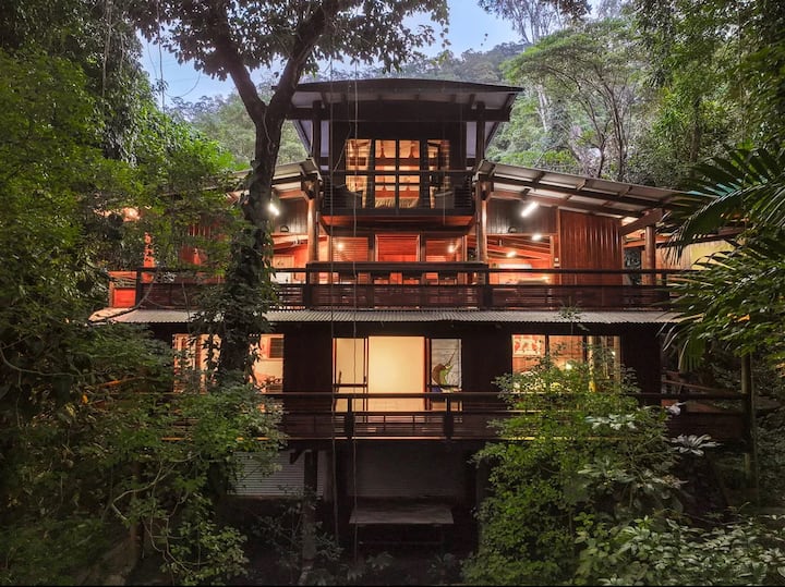 Kalamunda - A Home In The Forest - Cairns