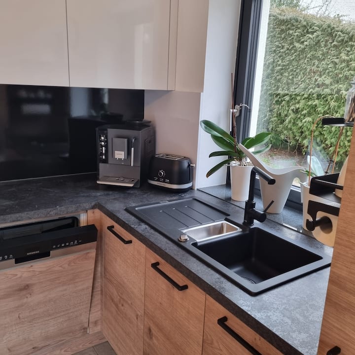 Ruhige Ferienwohnung, Mit Blick Auf Eine Wiese - Roth