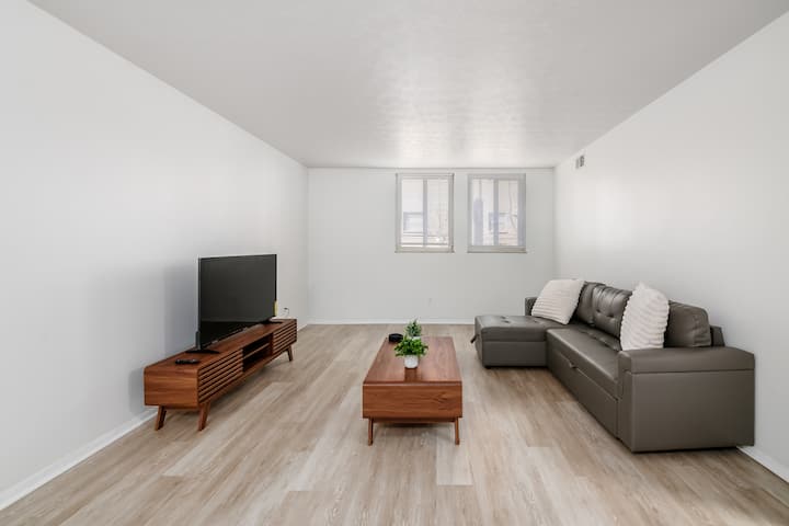 Downtown Delight | Columbus Escape! - Hilliard, OH