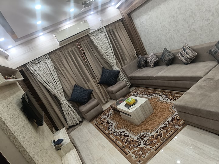 Studio Apartment Located In The Heart Of The City. - Jamshedpur