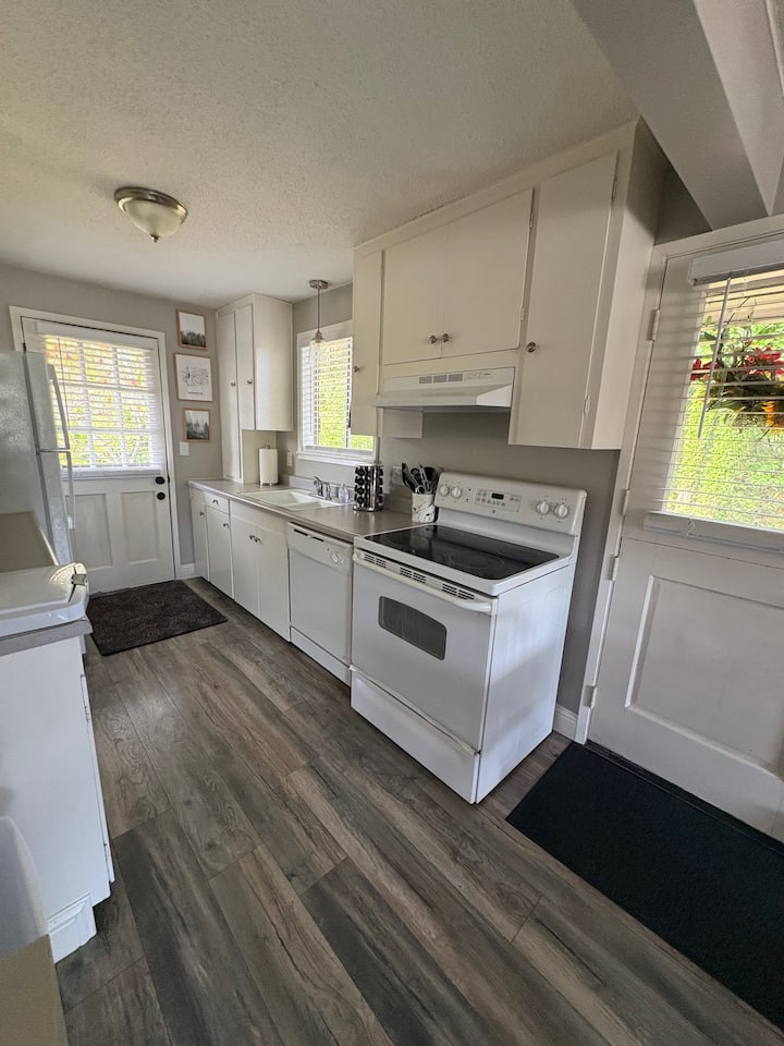 Capital City Cottage - Olympia, WA