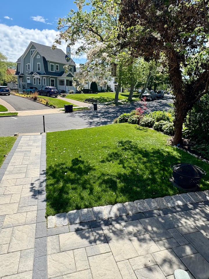 Belmar Beach Townhome With Luxury Charm - Spring Lake, NJ