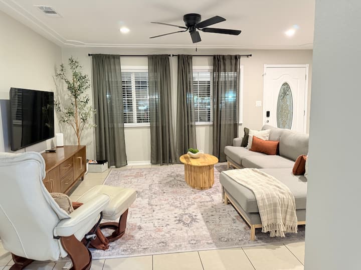 Comfort & Style Combined - Fresno, CA