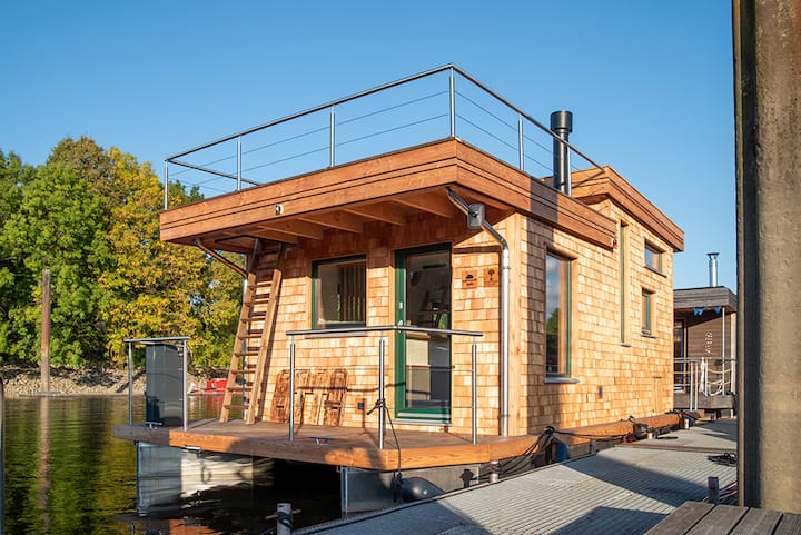 Uriges Tiny Hausboot Mit Dachterrasse Und Kamin - Hamburgo