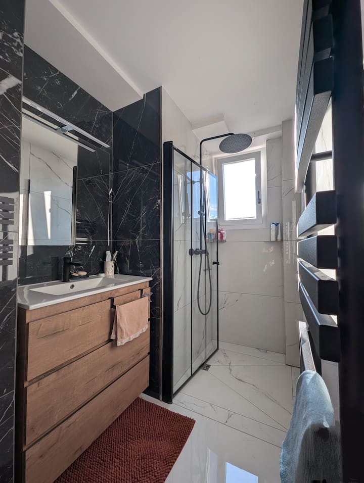 Appartement Avec Place De Parking Privée - Beaune