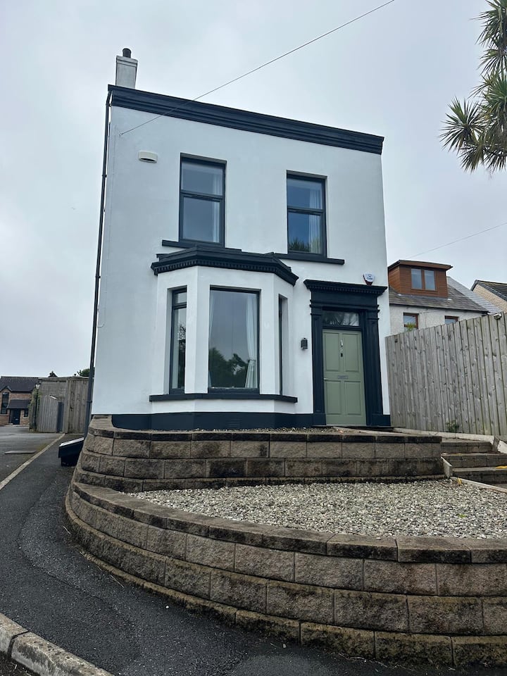 2 Brunswick Lane - Carrickfergus