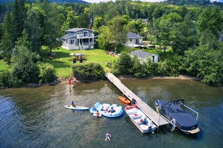 Au Pied Du Pinacle! Chalet Privée Sur Le Lac - Coaticook