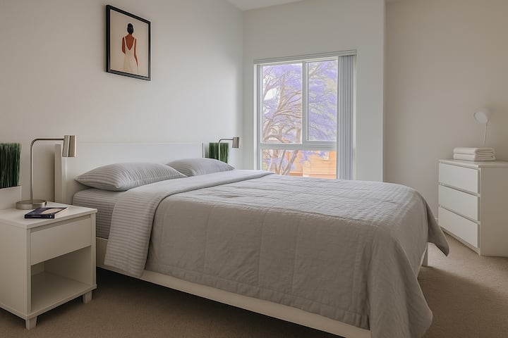Melrose Modern 1br — Walk To Cafés & Boutiques - Beverly Hills, CA