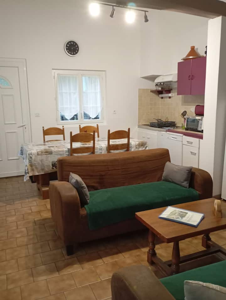 Gîte Des Pins Pour 3 Et 4 Personnes - Aumale