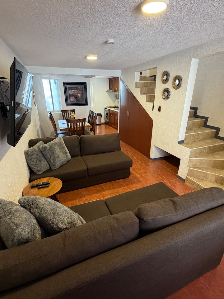 Casa Hank Un Espacio Cálido Y Especial En Toluca - Toluca