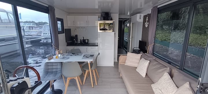 Schwimmendes Appartement In Fantastischer Lage - Potsdam