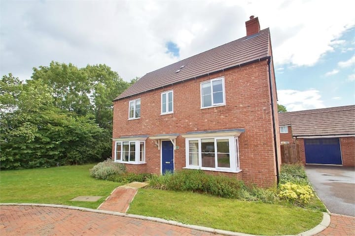 Premium Accommodation, Home Away From Home - Lutterworth