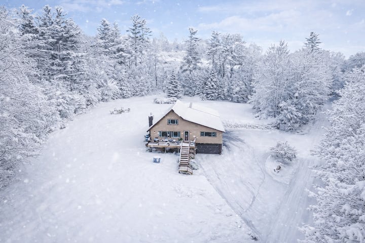 Updated 4br, Game Room/bar, Private, Near Gunstock - Laconia, NH